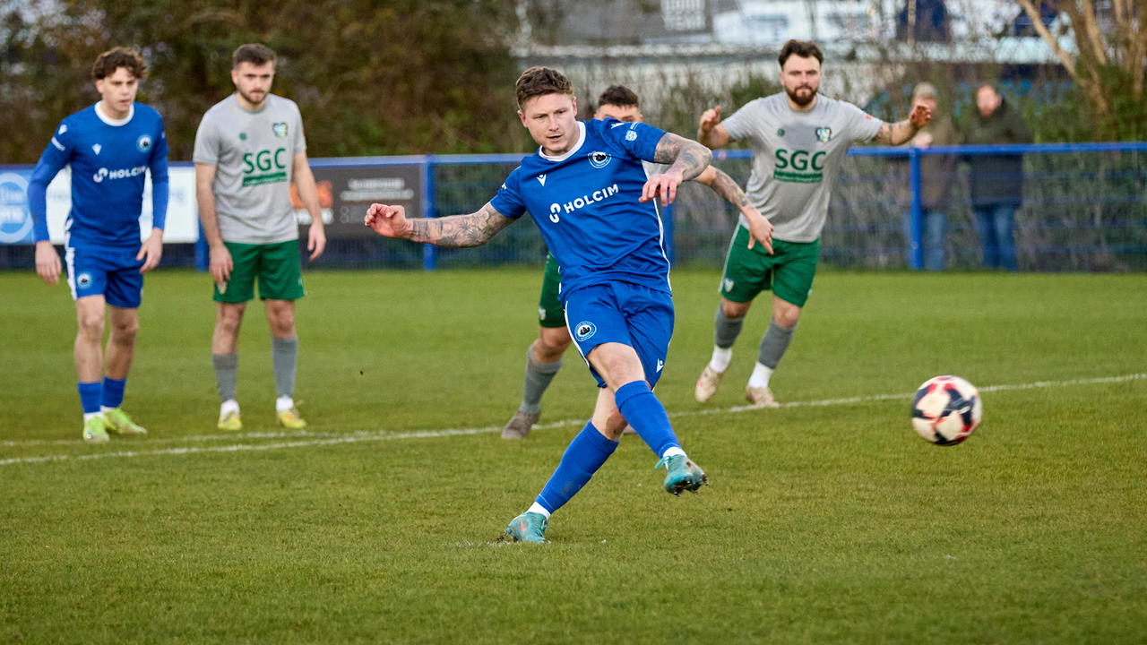 Report: Baffins 2-1 Hamble Club – Baffins Milton Rovers FC