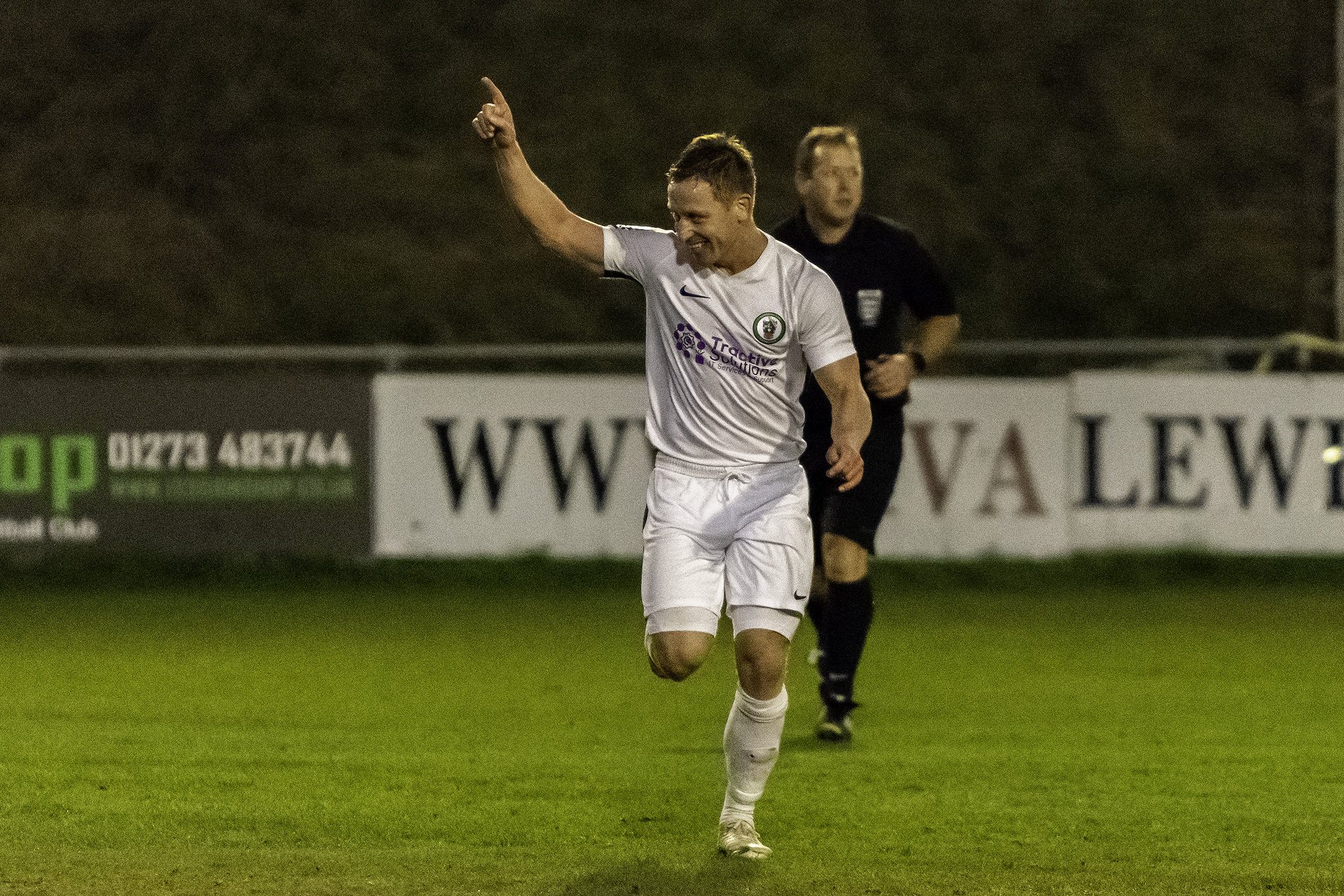 Super Pat Returns – Burgess Hill Town FC