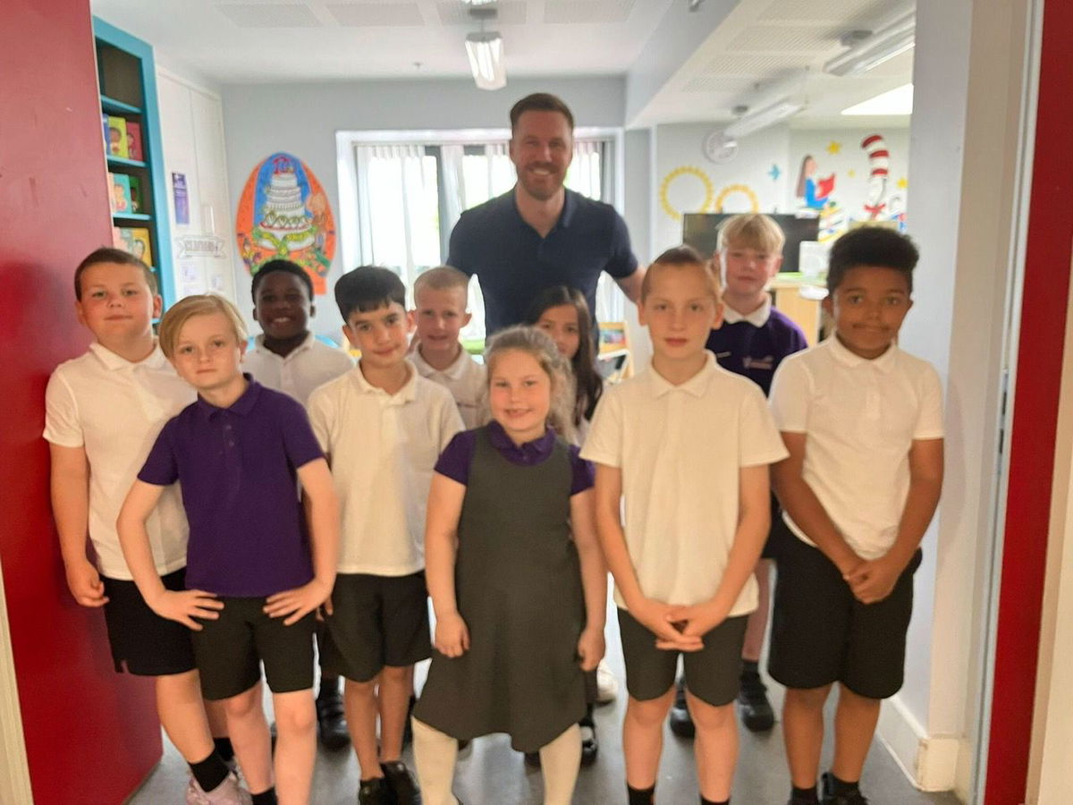 Former fan favourite steps out for DFC Community! – Dartford FC