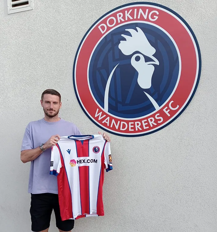 New signing Tom Blair – Dorking Wanderers