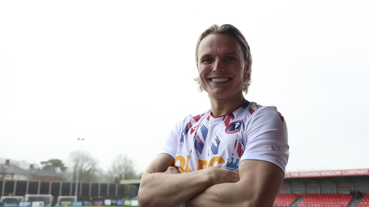 Knight Joins The Wanderers – Dorking Wanderers