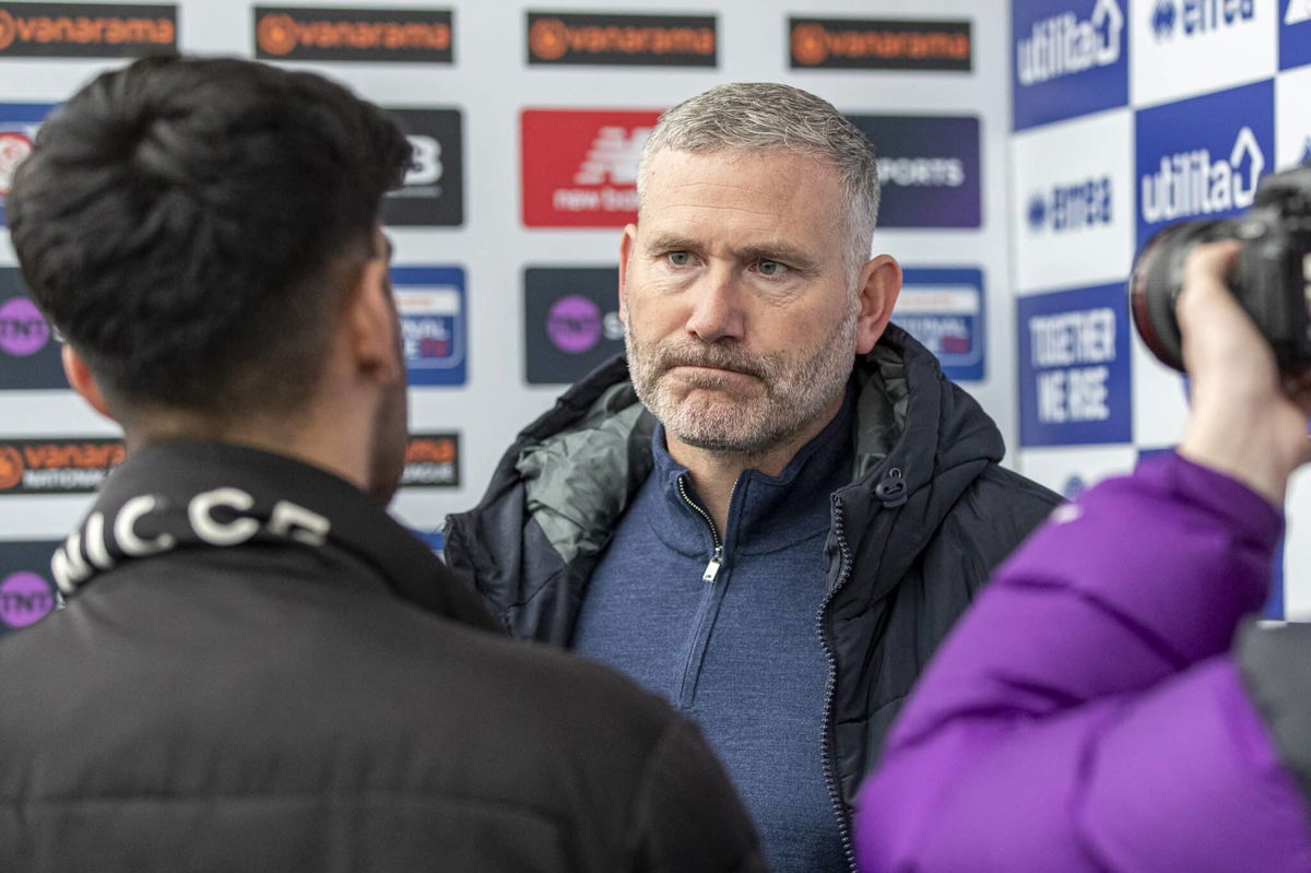 Interview: Kelvin Davis Post-Rochdale Defeat – Eastleigh FC