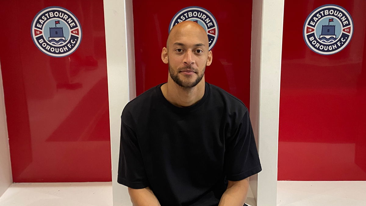 Borough sign Alex Finney – Eastbourne Borough FC