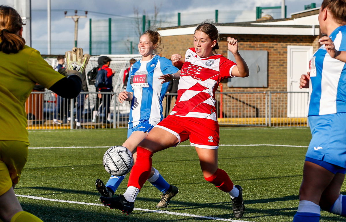 Report: Women 8-1 Horsham Sparrows – Eastbourne Borough FC