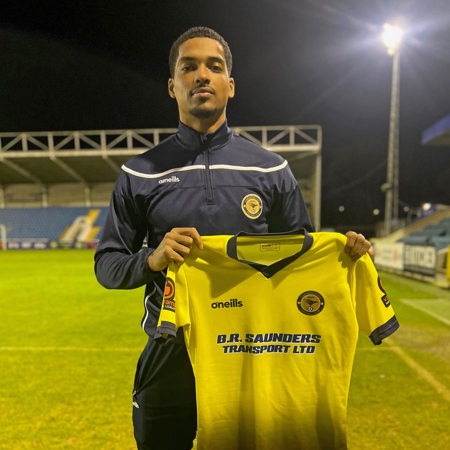 Boro capture Bloomfield signature – Farnborough FC