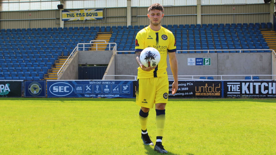 Reggie Young departs – Farnborough FC
