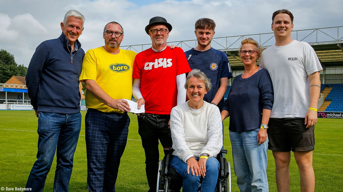 A Comedy Tribute To Andy Smart – Farnborough FC