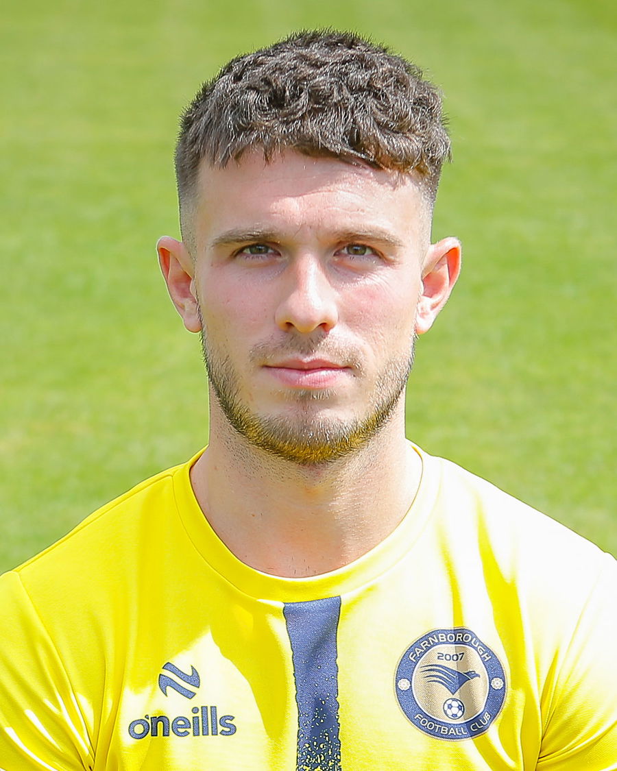 Reggie Young – Farnborough FC