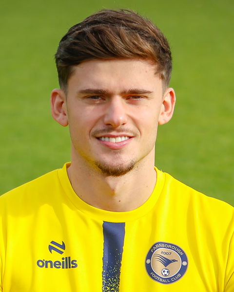 Edon Pruti – Farnborough FC