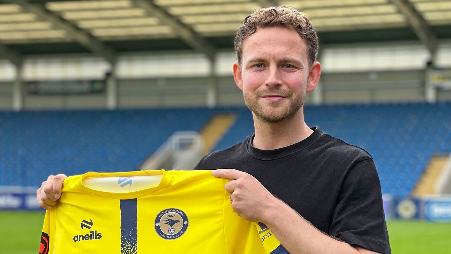 Boro land Casey signature – Farnborough FC