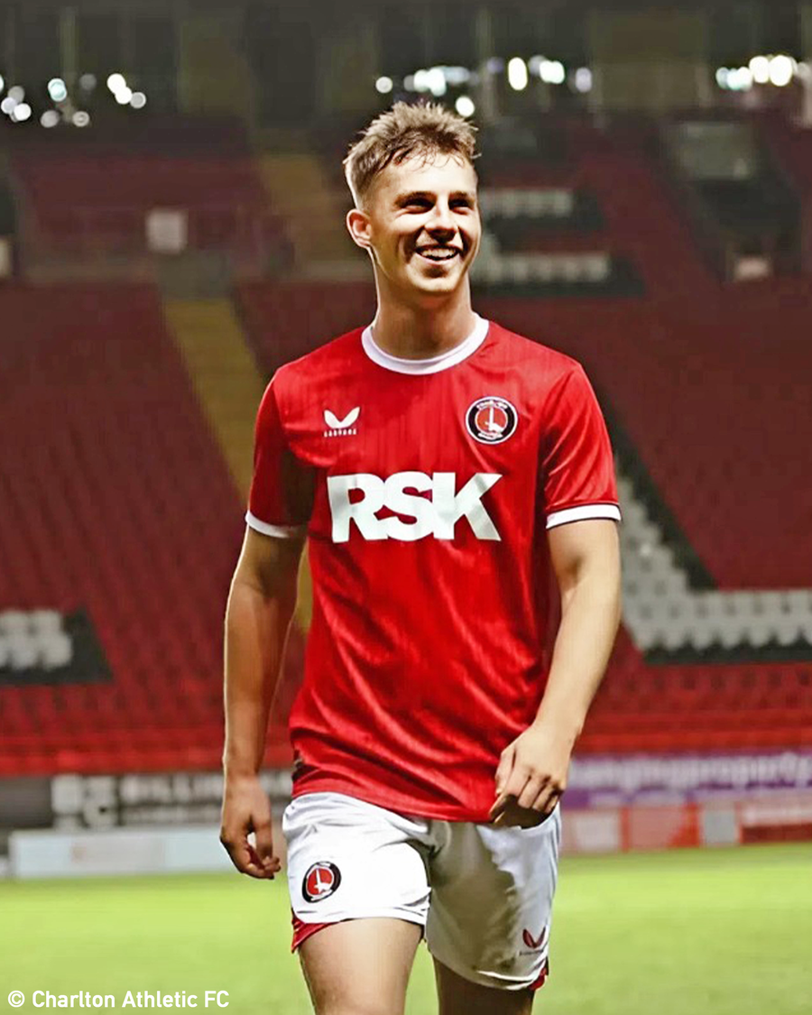 Hobden arrives on loan – Farnborough FC