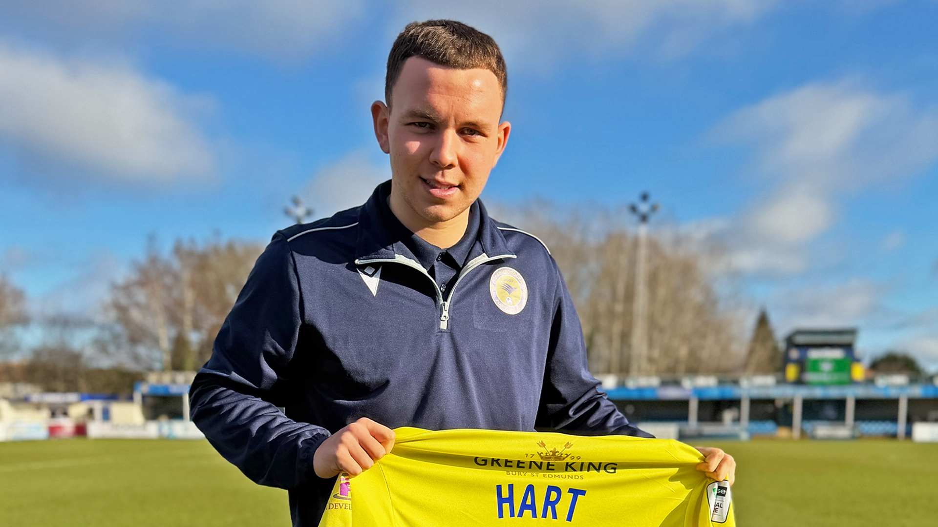 Hart returns on loan – Farnborough FC