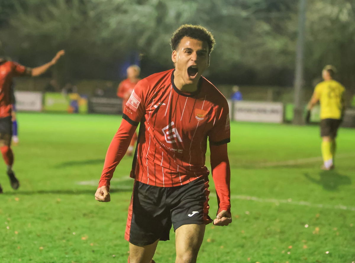 Match Report: Seasiders 2 Wroxham 0 – Felixstowe & Walton United