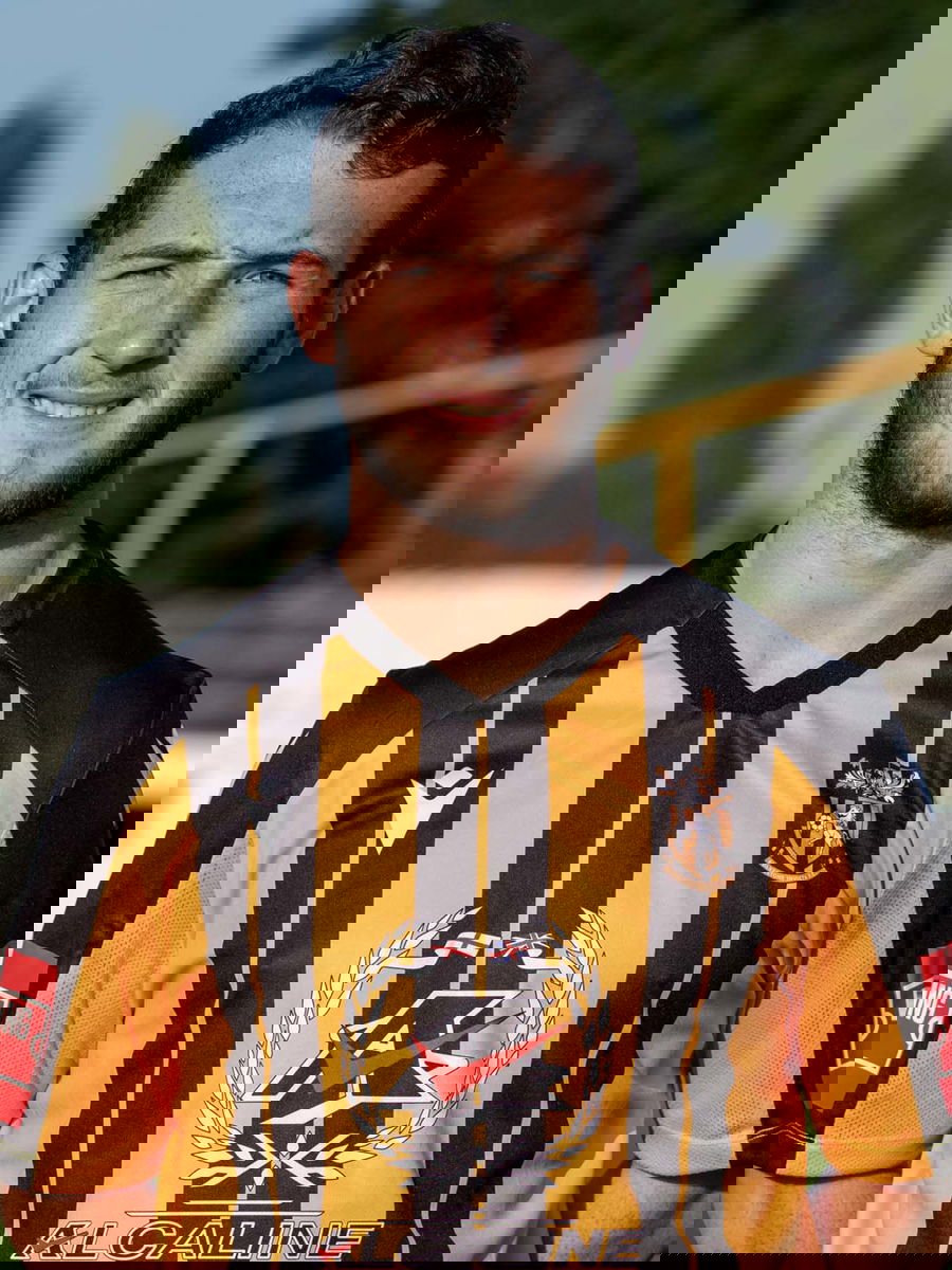 First Team – Folkestone Invicta FC