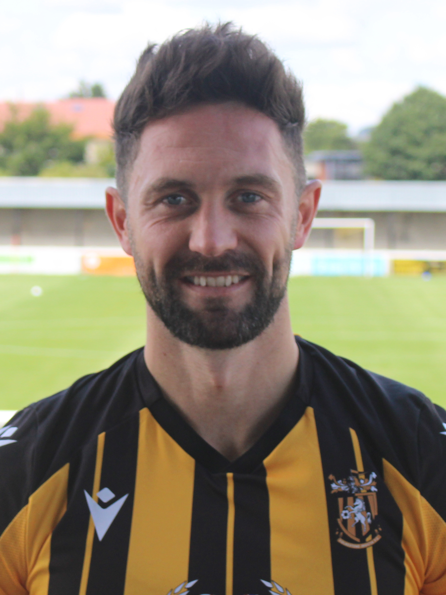 First Team – Folkestone Invicta FC