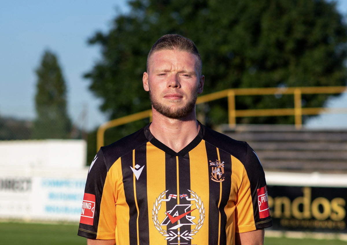 Scott Heard Departs – Folkestone Invicta FC