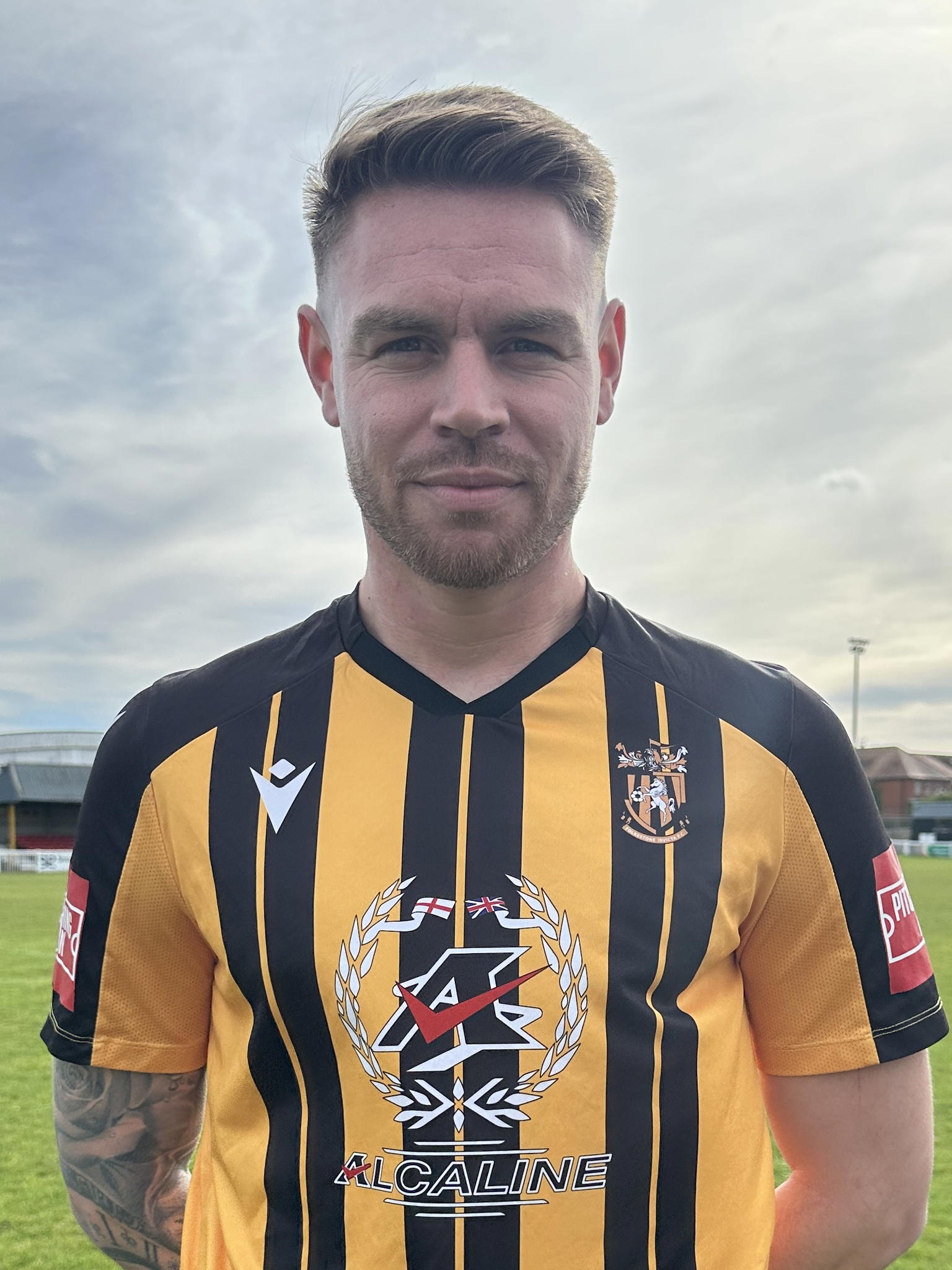 First Team – Folkestone Invicta FC