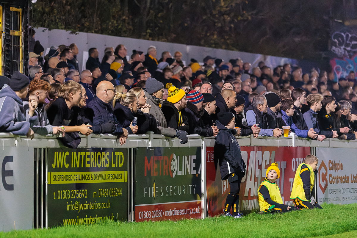 Pitchside Advertising Boards – Folkestone Invicta FC