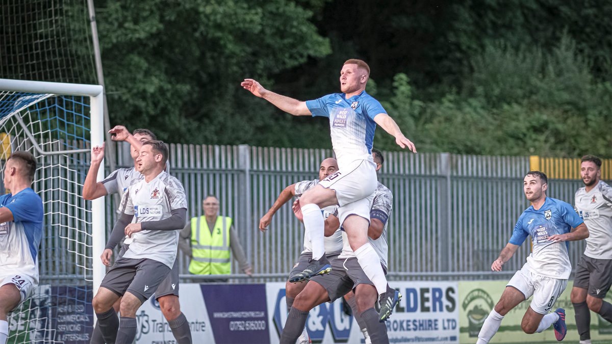 Lee Jenkins agrees new one-year deal with the Bluebirds – Haverfordwest ...