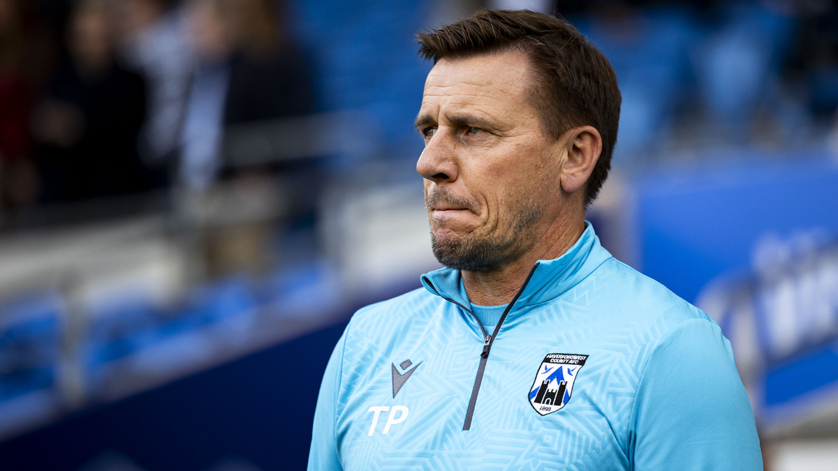 Manager Tony Pennock agrees new one-year contract extension ...