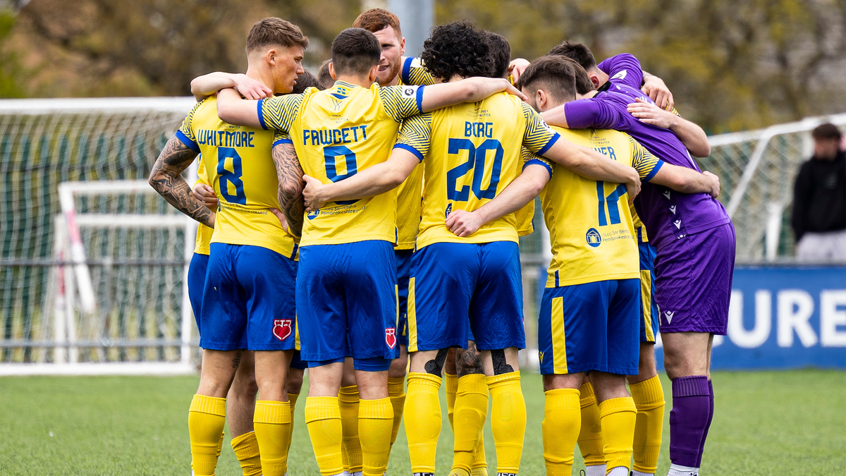 Bluebirds edged out by Bont as roller coaster 23-24 campaign comes to ...