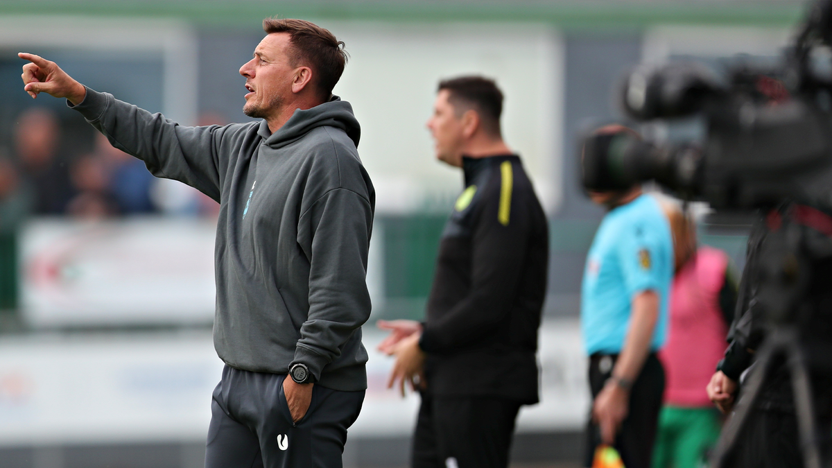 Tony Pennock agrees one-year contract extension with Haverfordwest ...