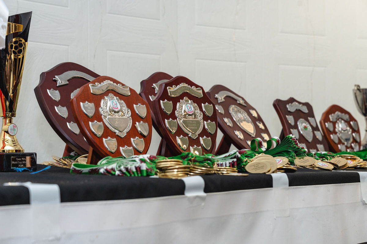 Reds Veterans Celebrate Achievements At Wales Veterans Presentation ...