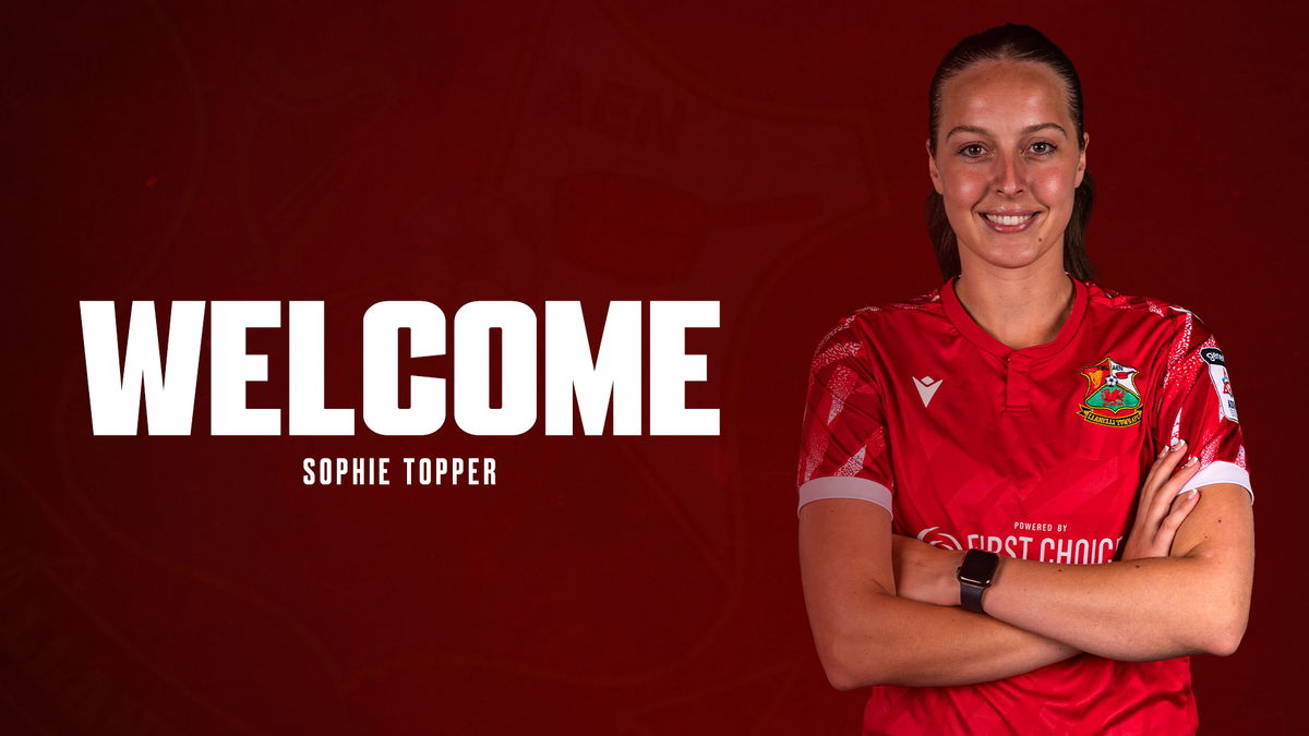 Welcome to the Reds, Sophie Topper! – Llanelli Town AFC