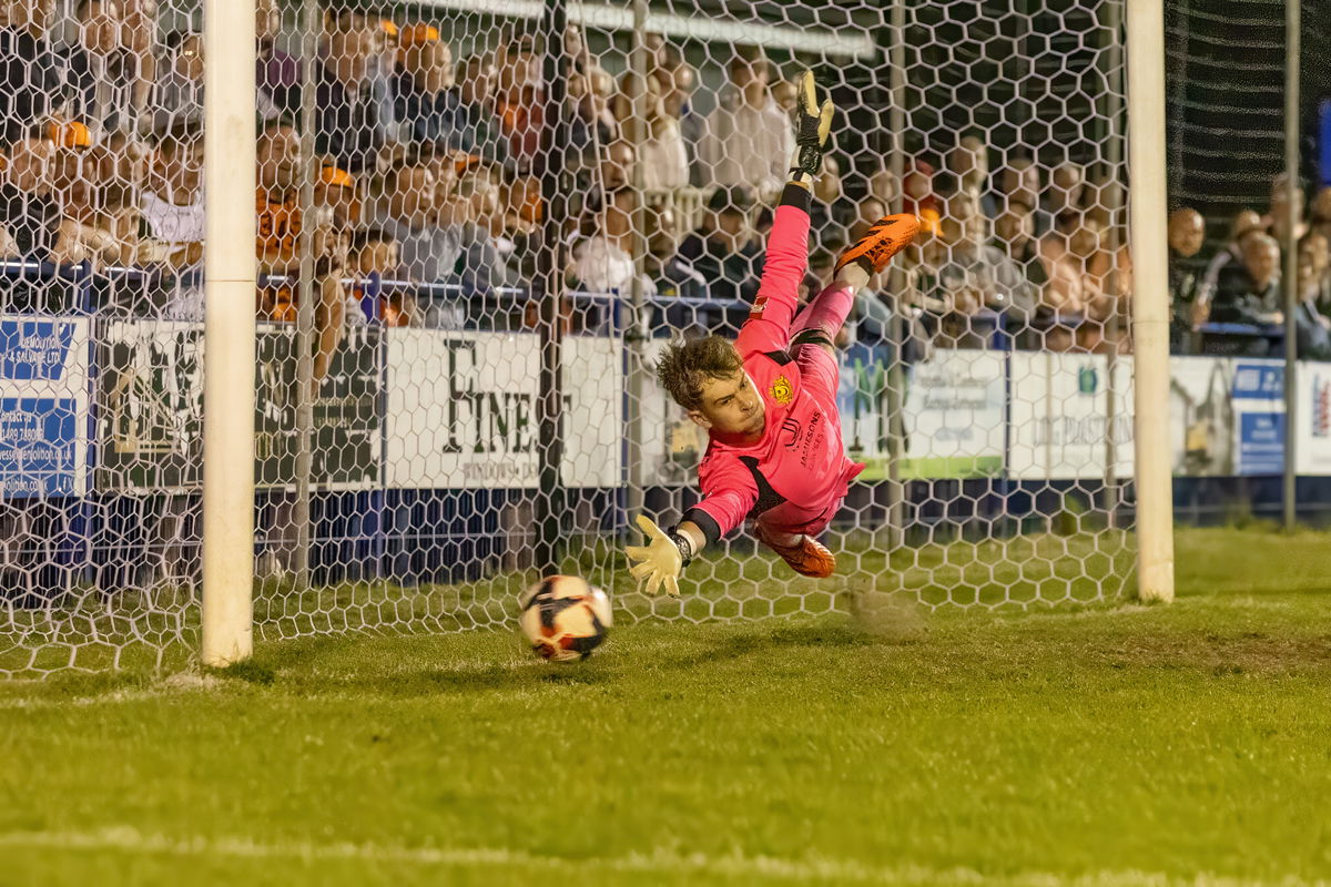 Callum Smart stays – Moneyfields FC