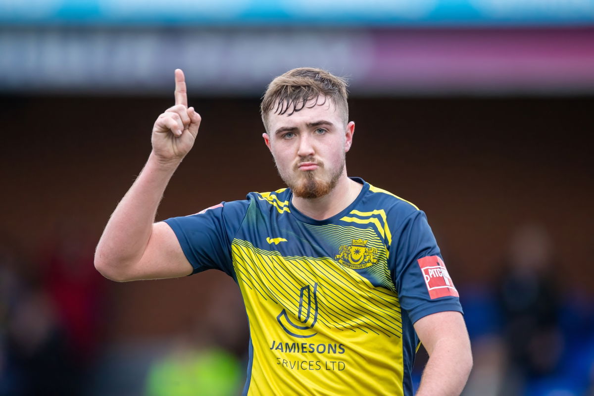 Cooper commits to the Moneys – Moneyfields FC
