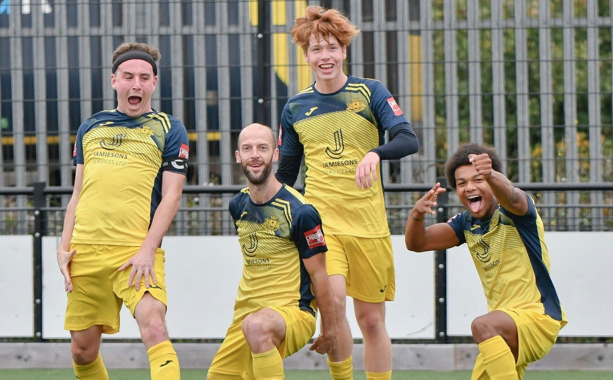 Moneys 3-1 Raynes Park Vale – Moneyfields FC