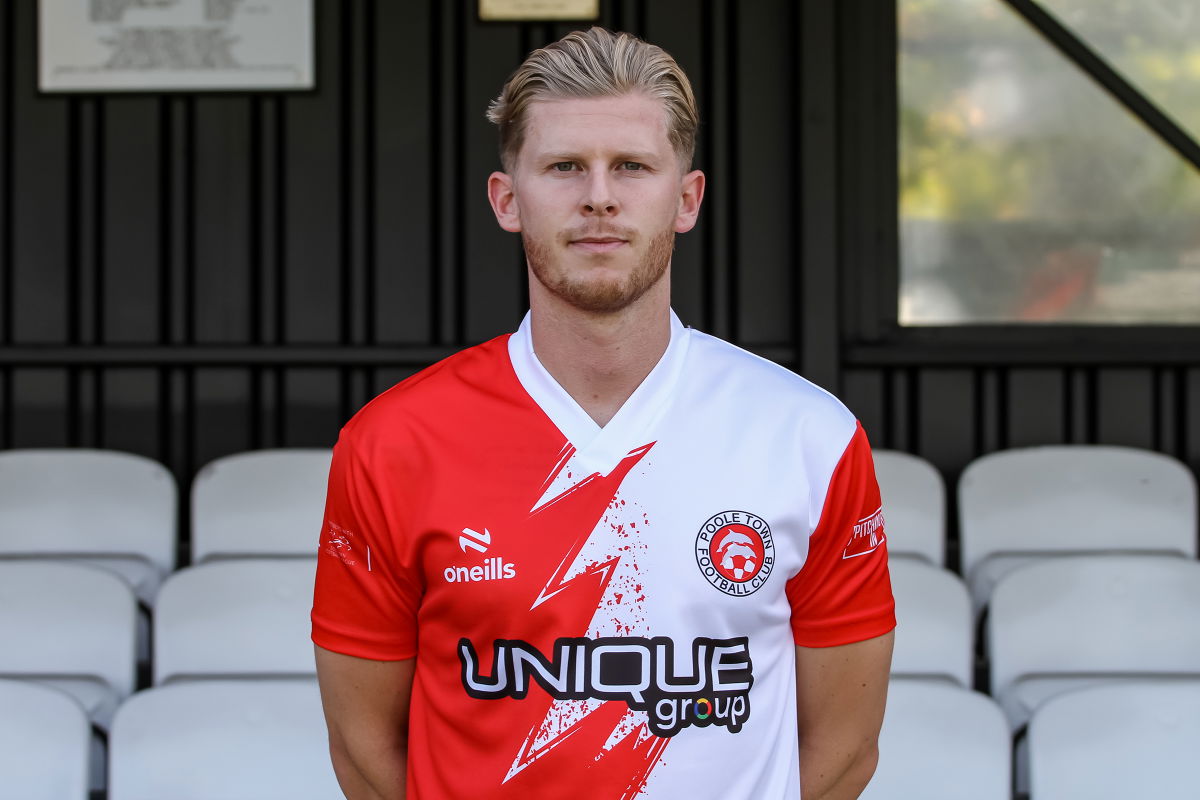 Charlie Davis – Poole Town FC
