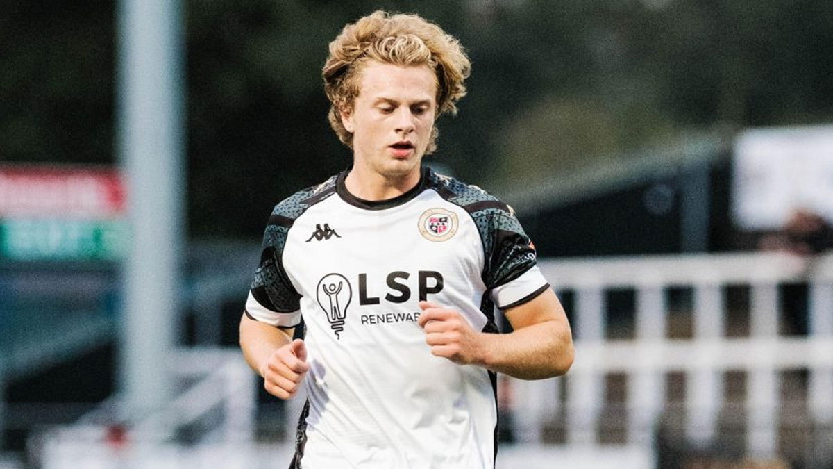 Defender joins on loan from EFL side – Salisbury FC