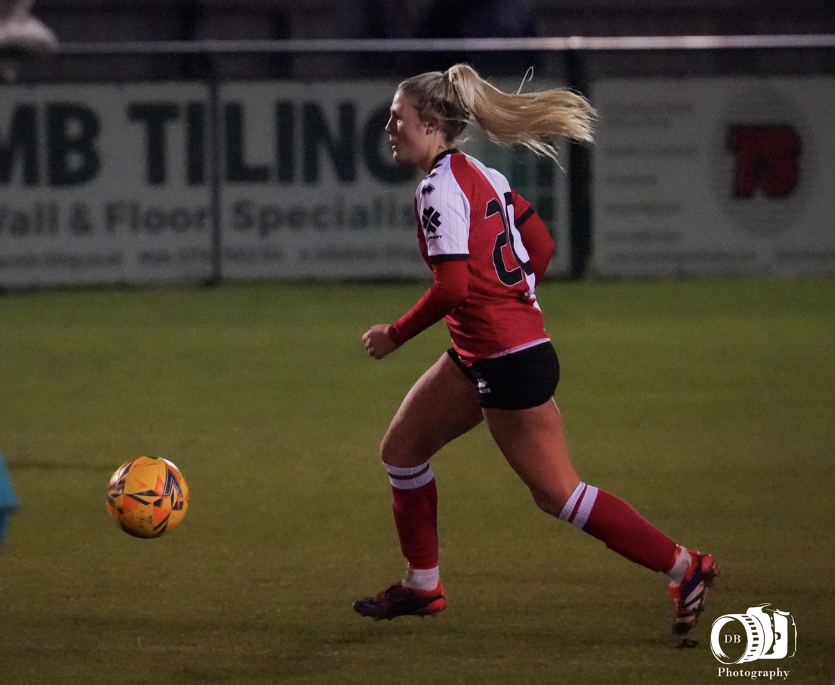 Chelsea Bates – Sholing FC