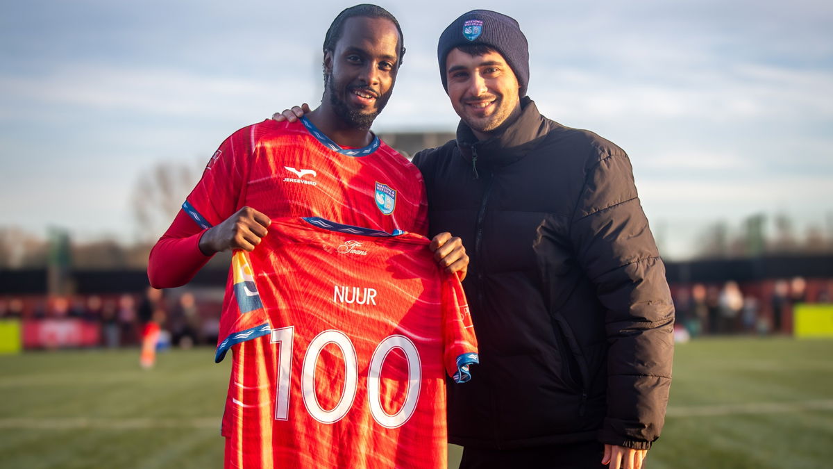 Anis Nuur celebrates 100 appearances for the Swans – Walton & Hersham ...