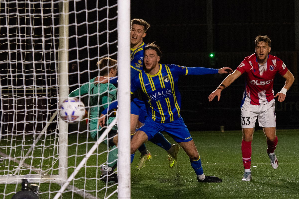 Gallery: Dorking Wanderers 3 – 2 WsM AFC – Weston-super-Mare AFC