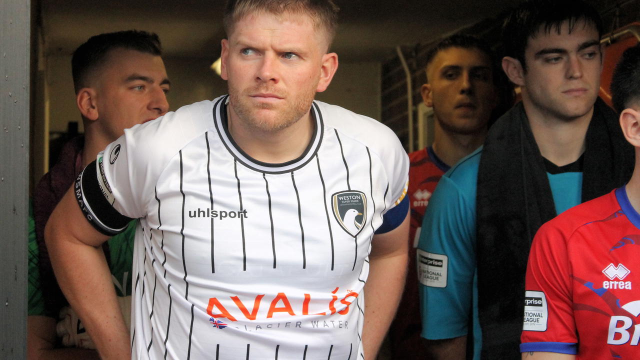 Emlyn Lewis extends contract at The Optima – Weston-super-Mare AFC
