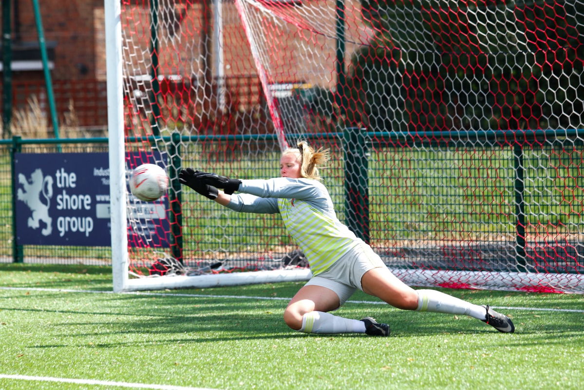 Shootout success earns Reds third qualifying round spot – Worthing FC