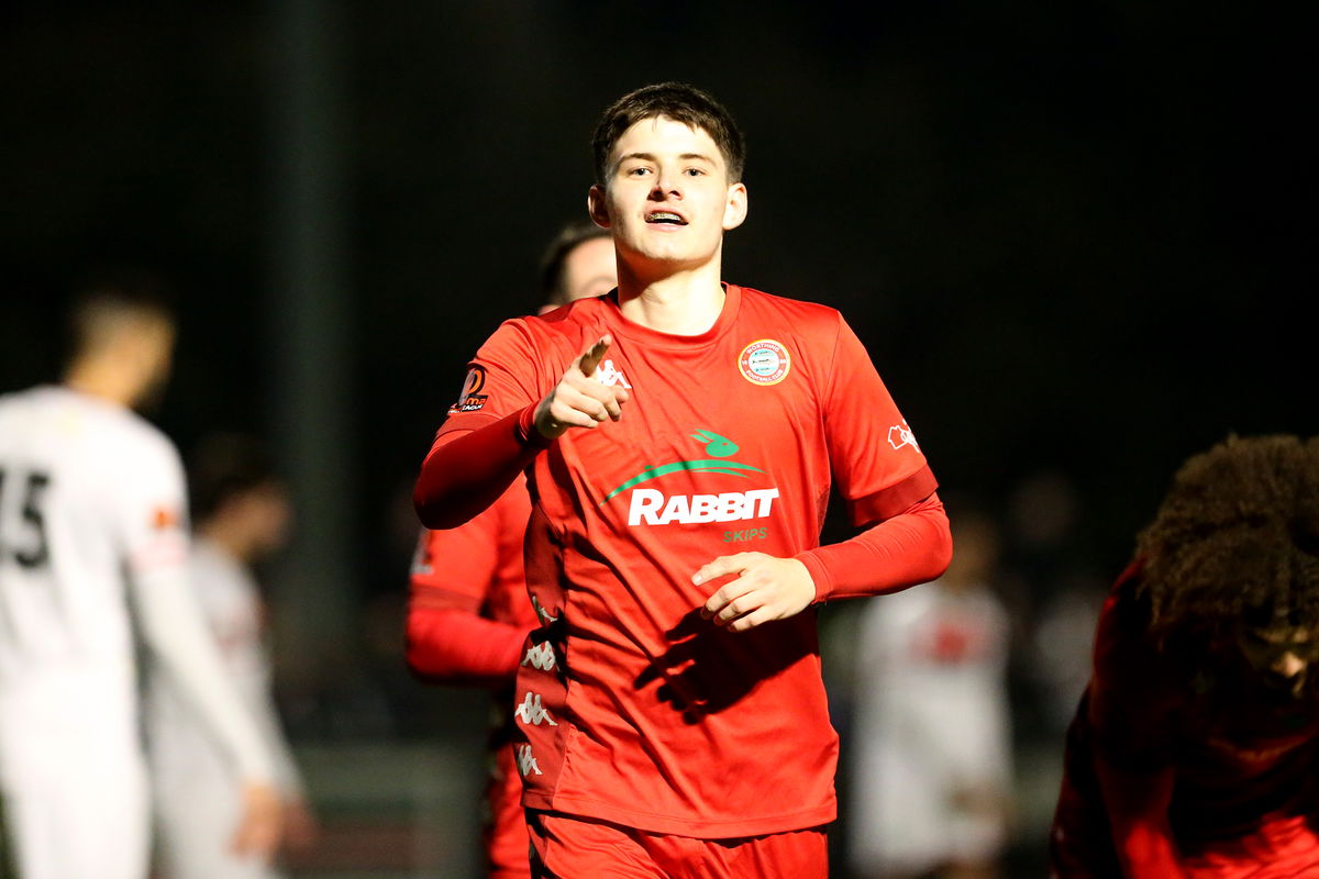 Chambers Rejoins Reds – Worthing FC